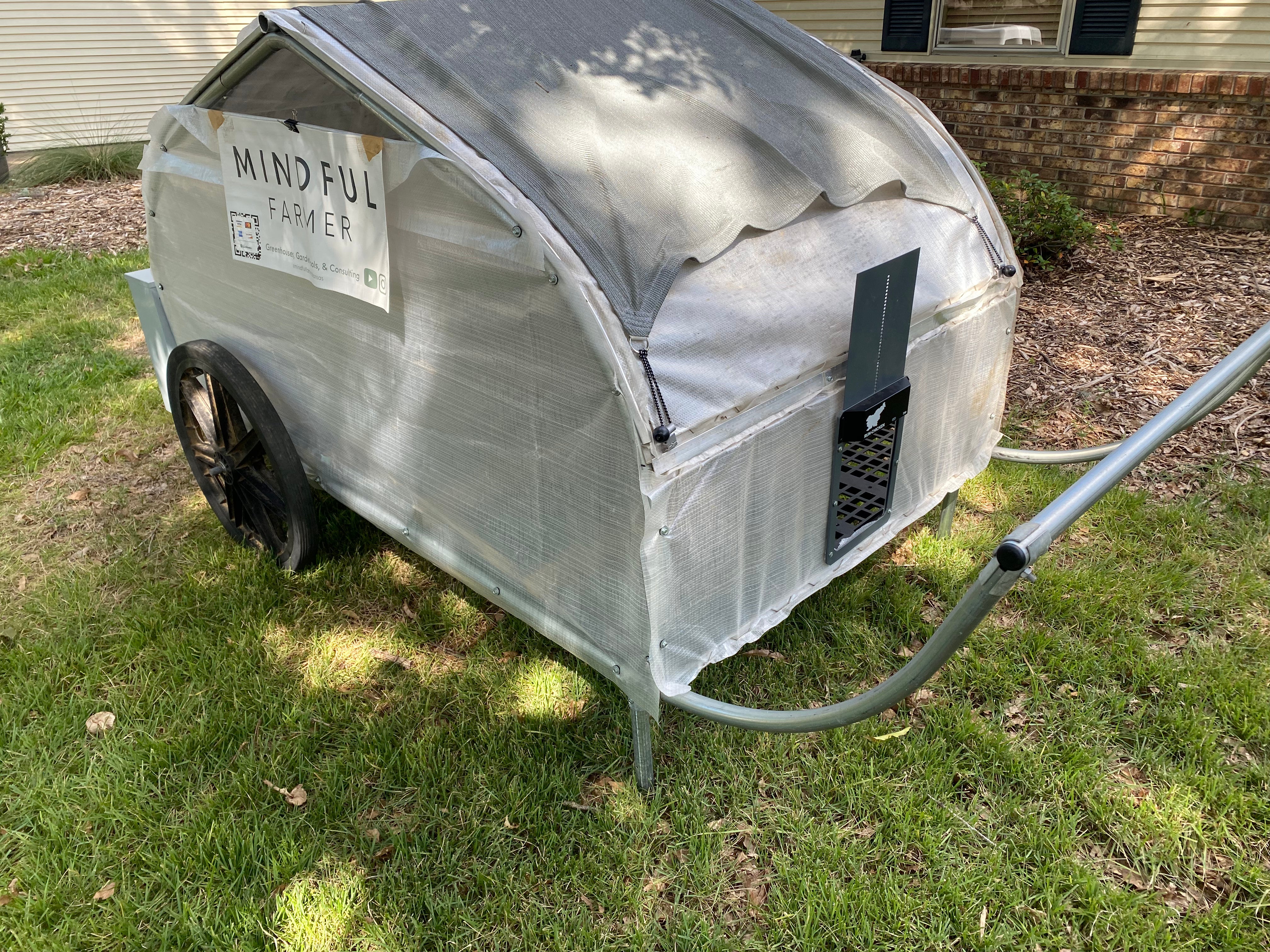 Ranger 24 (Mobile Coop on Wheels) - Preassembled - Pick Up Only ...